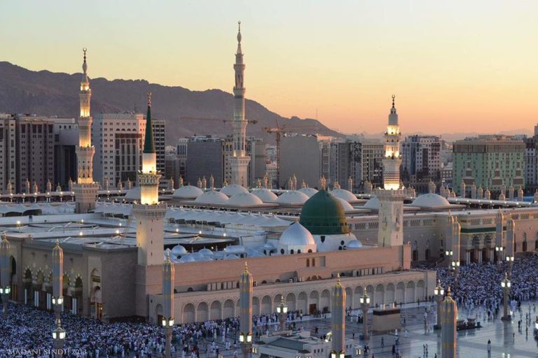 Top 7 Beautiful & Largest Mosques around the World